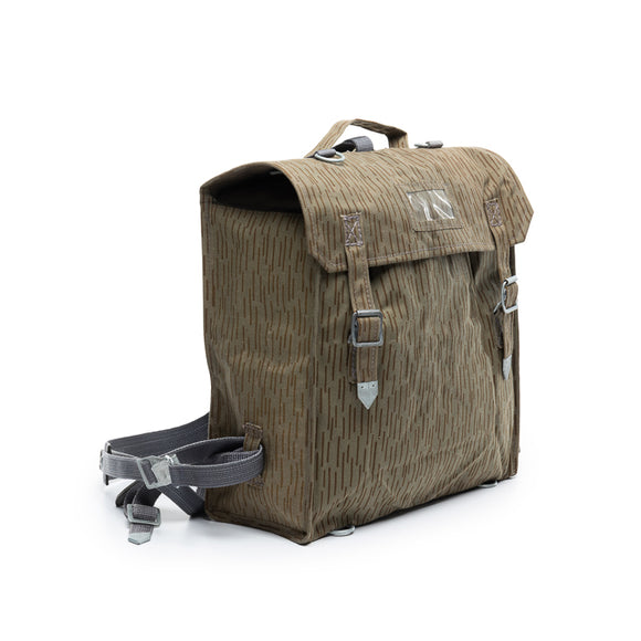 Used East German Combat Pack With Suspenders – Hong Kong MG Trading Limited