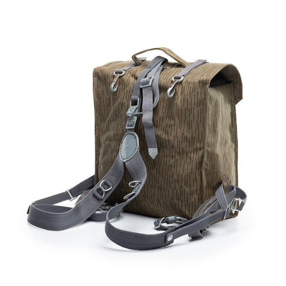 Used East German Combat Pack With Suspenders – Hong Kong MG Trading Limited